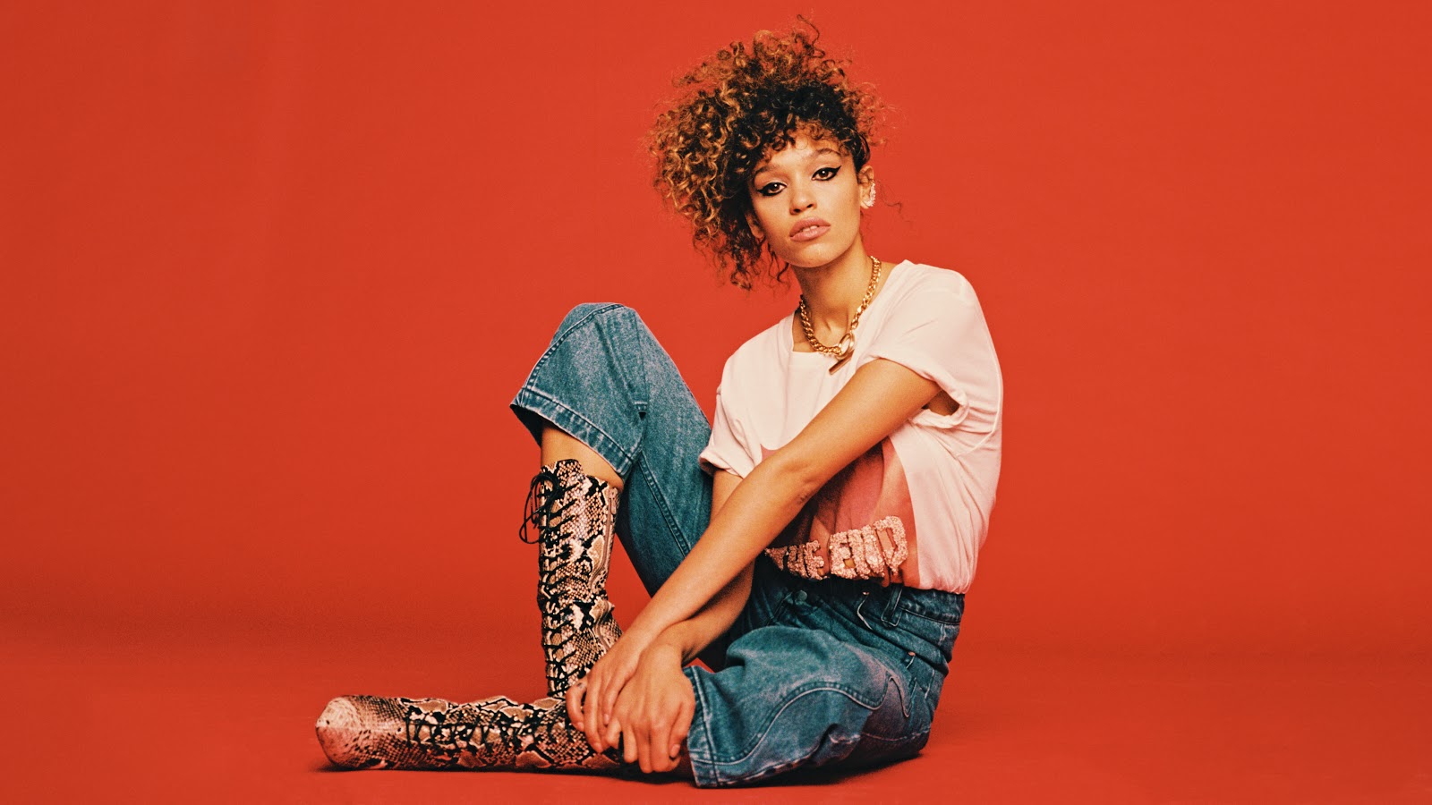 Izzy Bizu Returns With 'Lights On' | News | Clash Magazine