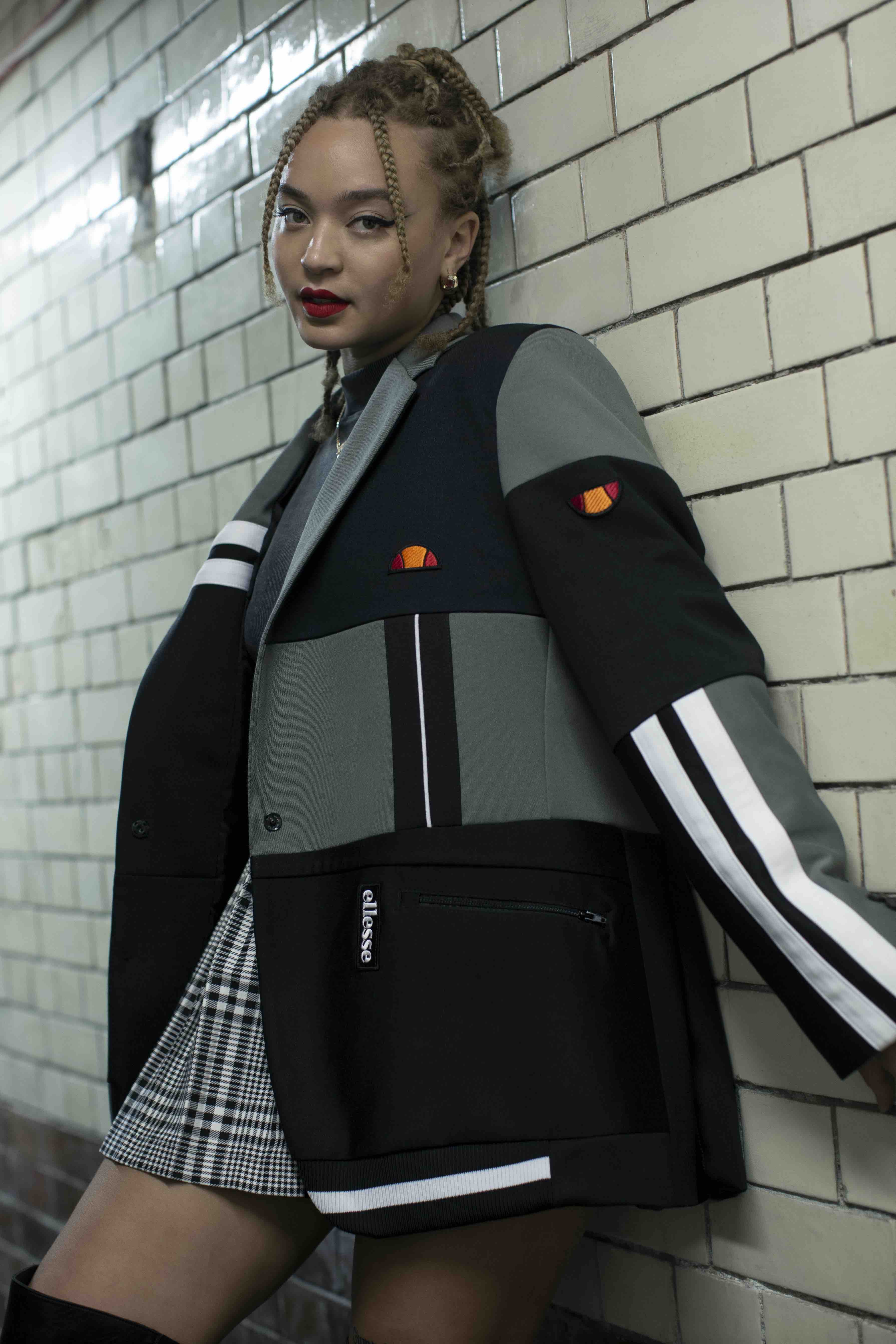 Live Gallery: Connie Constance Livestream From Metropolis Studios ...